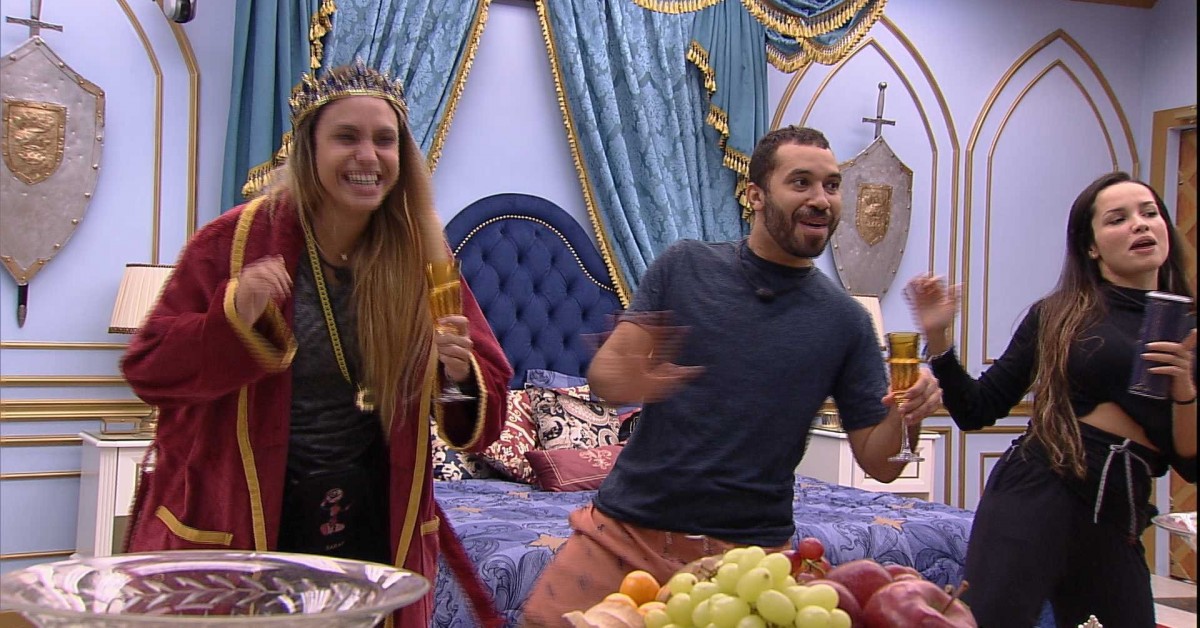 Sarah Gilberto E Juliette Dançam No Quarto Do Líder Do Bbb21 Vem
